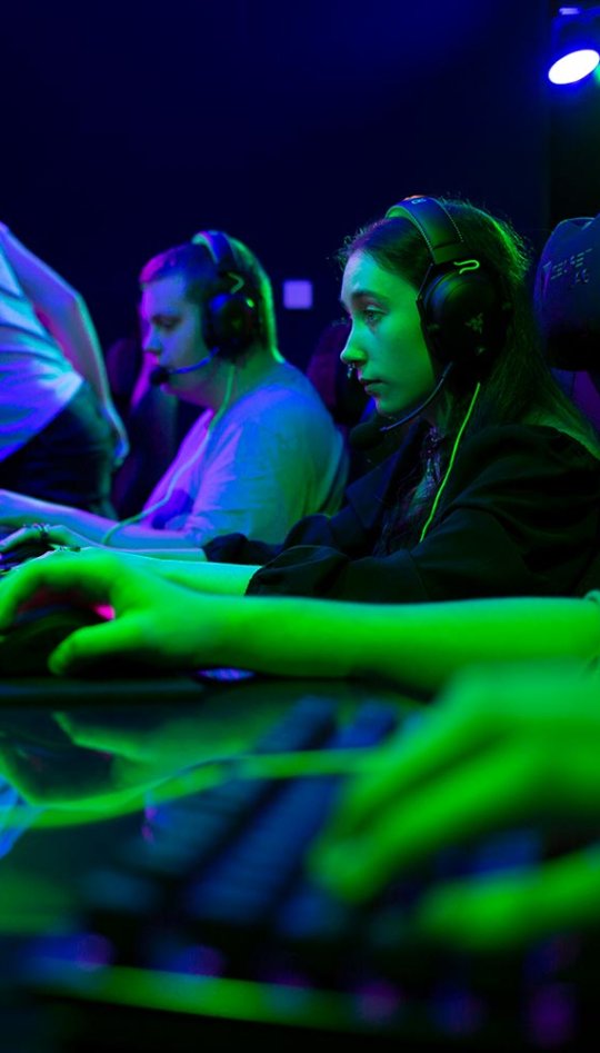 Esports & Livestreaming BA(Hons) | Falmouth University
