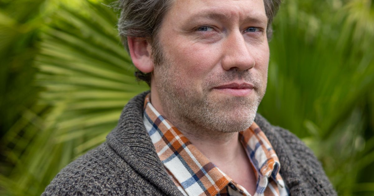 Falmouth lecturer Luke Thompson to release book on conversing with ...
